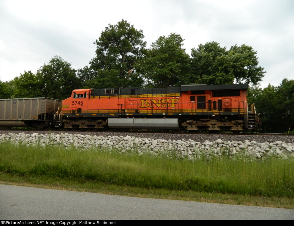 BNSF 5745 - DPU